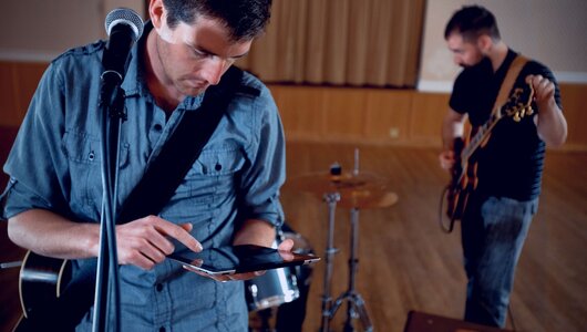 How to Play Auxiliary Keys