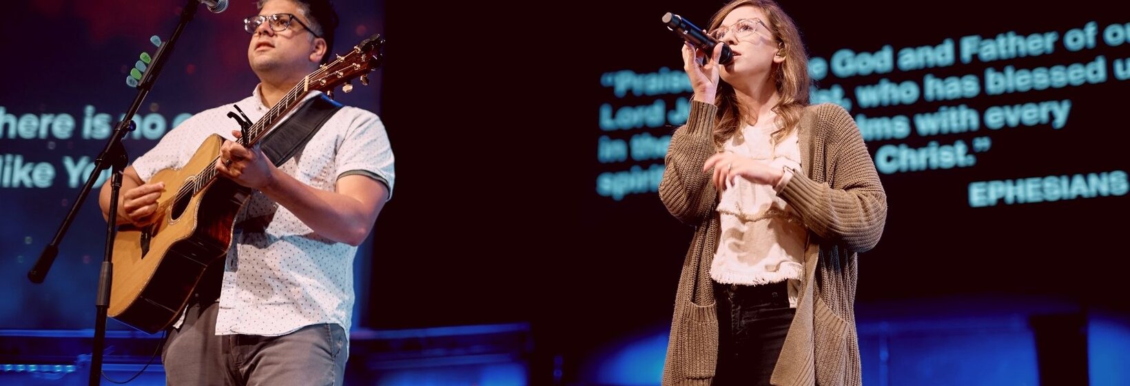 5 Ways to Turn Your Worship Band Into a Worship Team: There's no "I" in ...