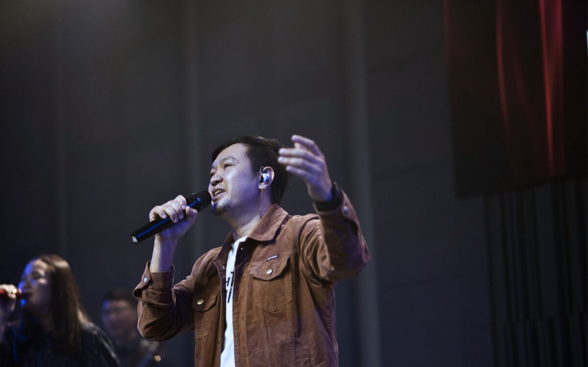Unlock Your Sunday Singing: Essential Vocal Techniques for Worship Leaders