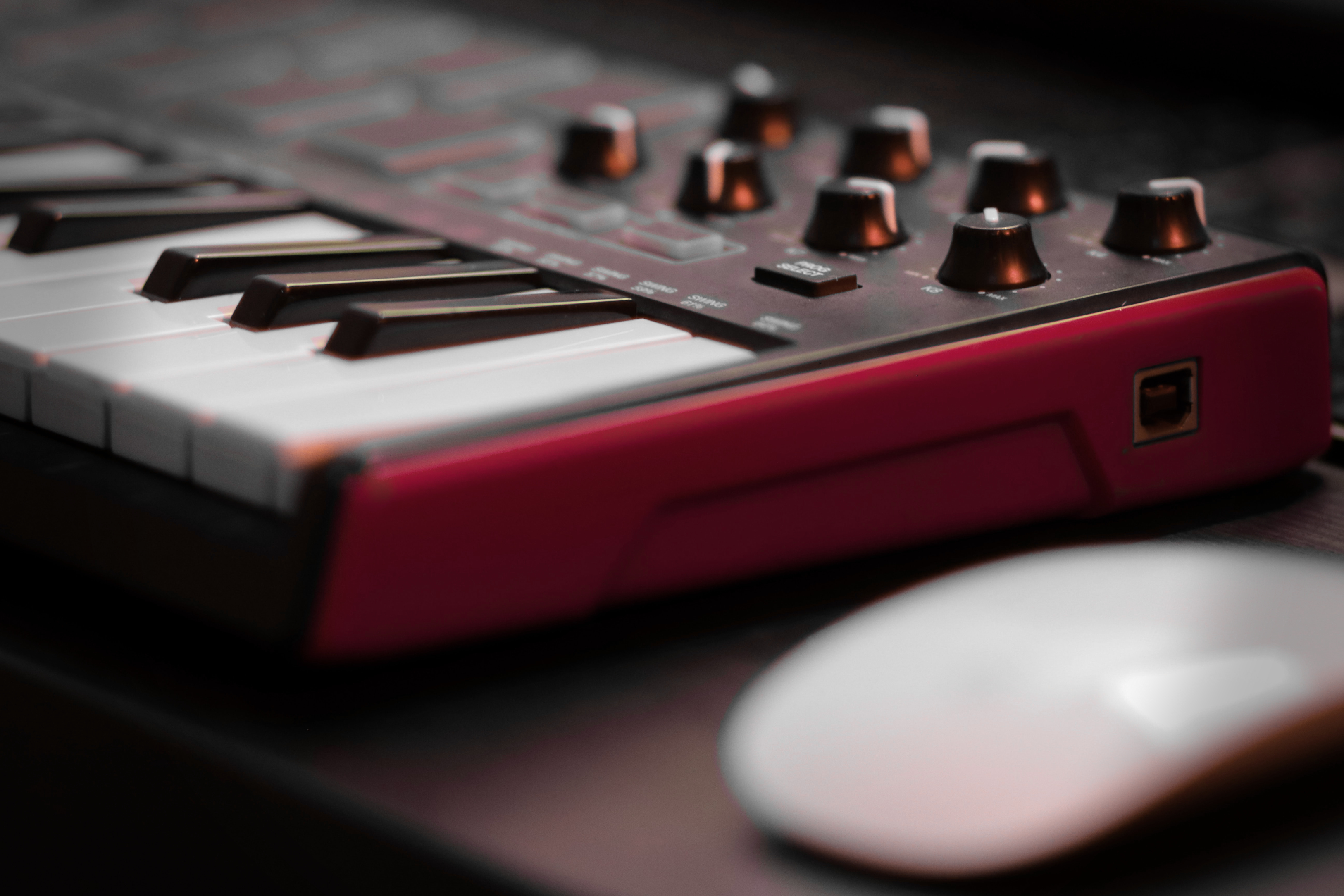 “Intro to Omnisphere” keyboard Lesson at Worship Artistry